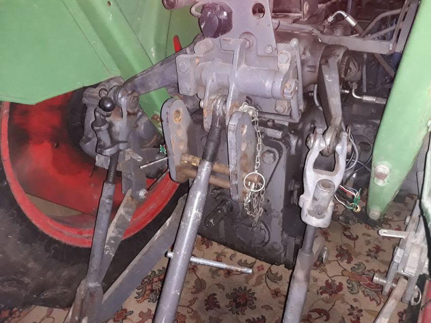 Vastgereden - Fendt 104 S