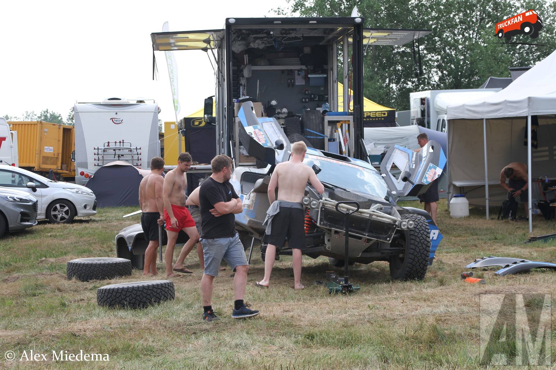 Foto Century Racing CR6 #1480176 - TruckFan