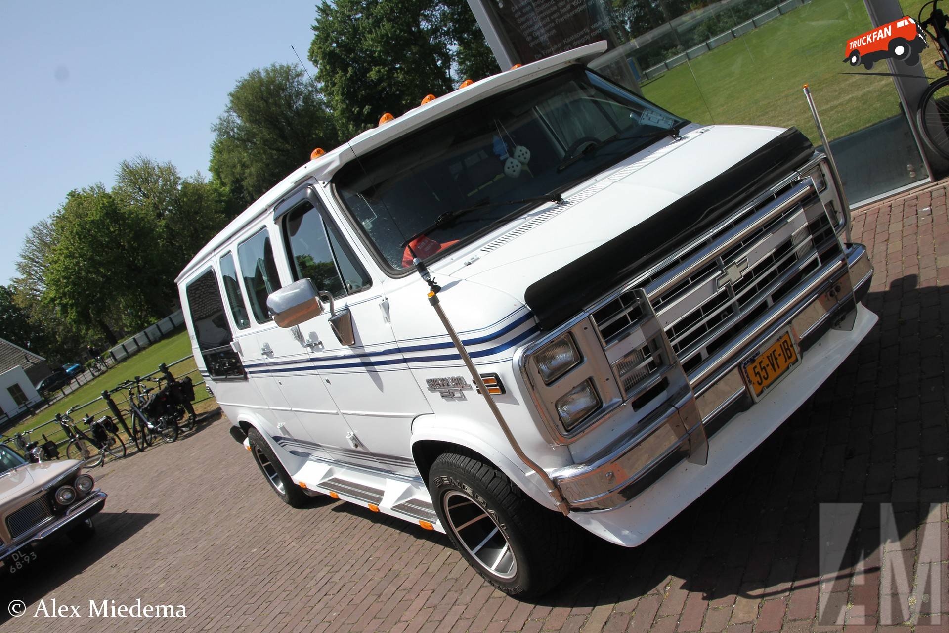 Foto Chevrolet Chevy Van #1471312 - TruckFan