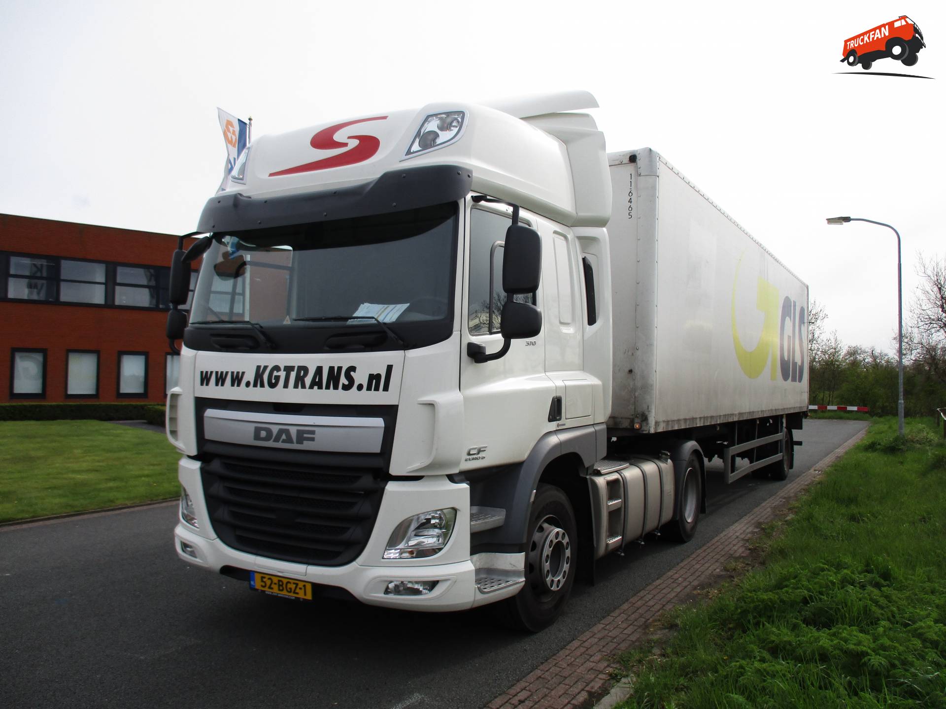 Foto DAF CF Euro 6 #1207156 - TruckFan