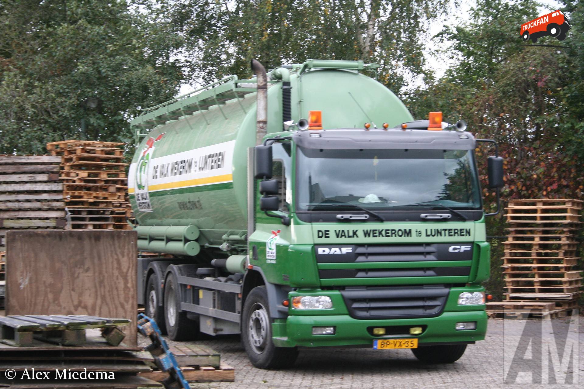Foto DAF CF75 van Coöperatie "De Valk Wekerom" UA - TruckFan