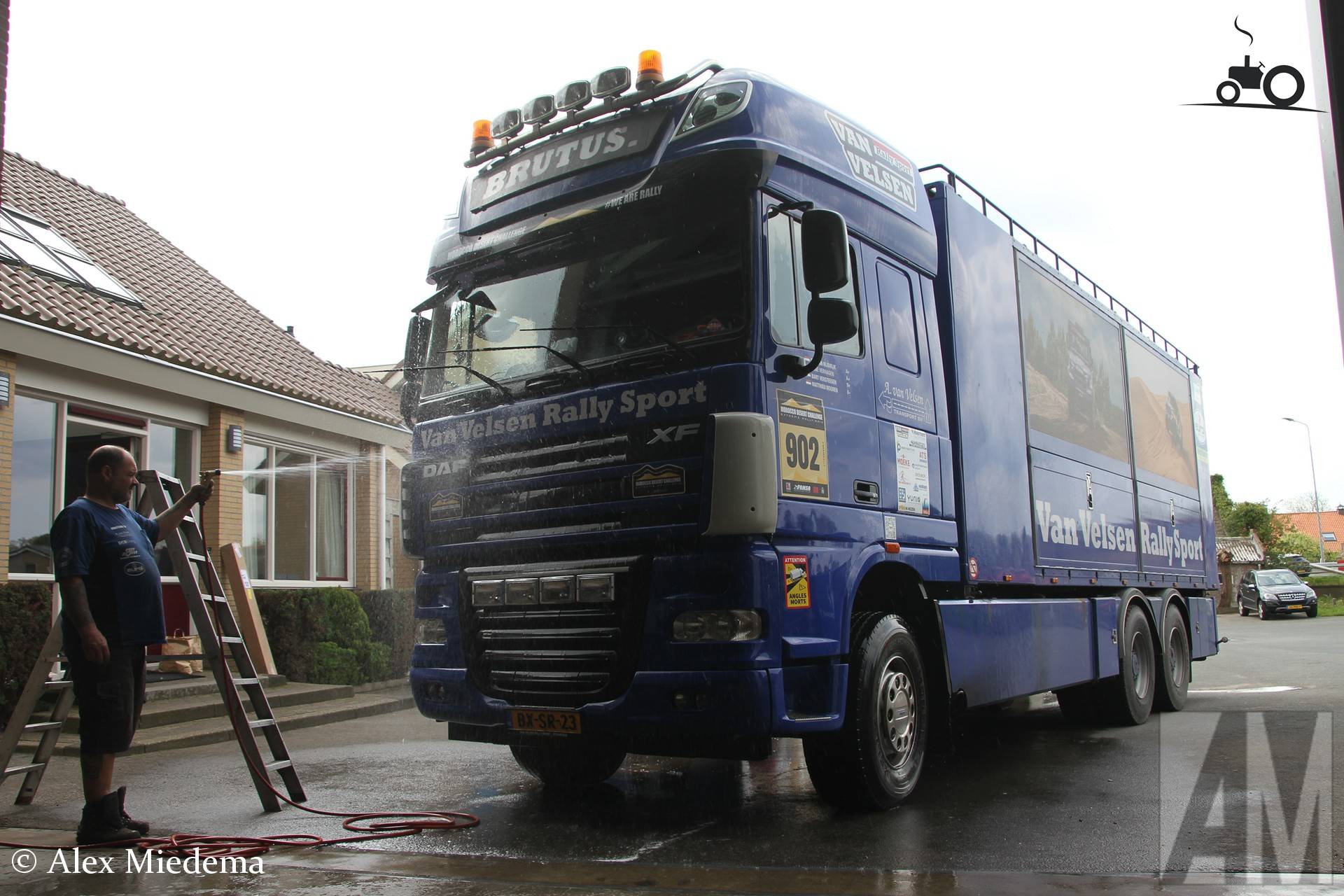 Foto DAF XF105 van A. van Velsen Transport B.V. - TruckFan