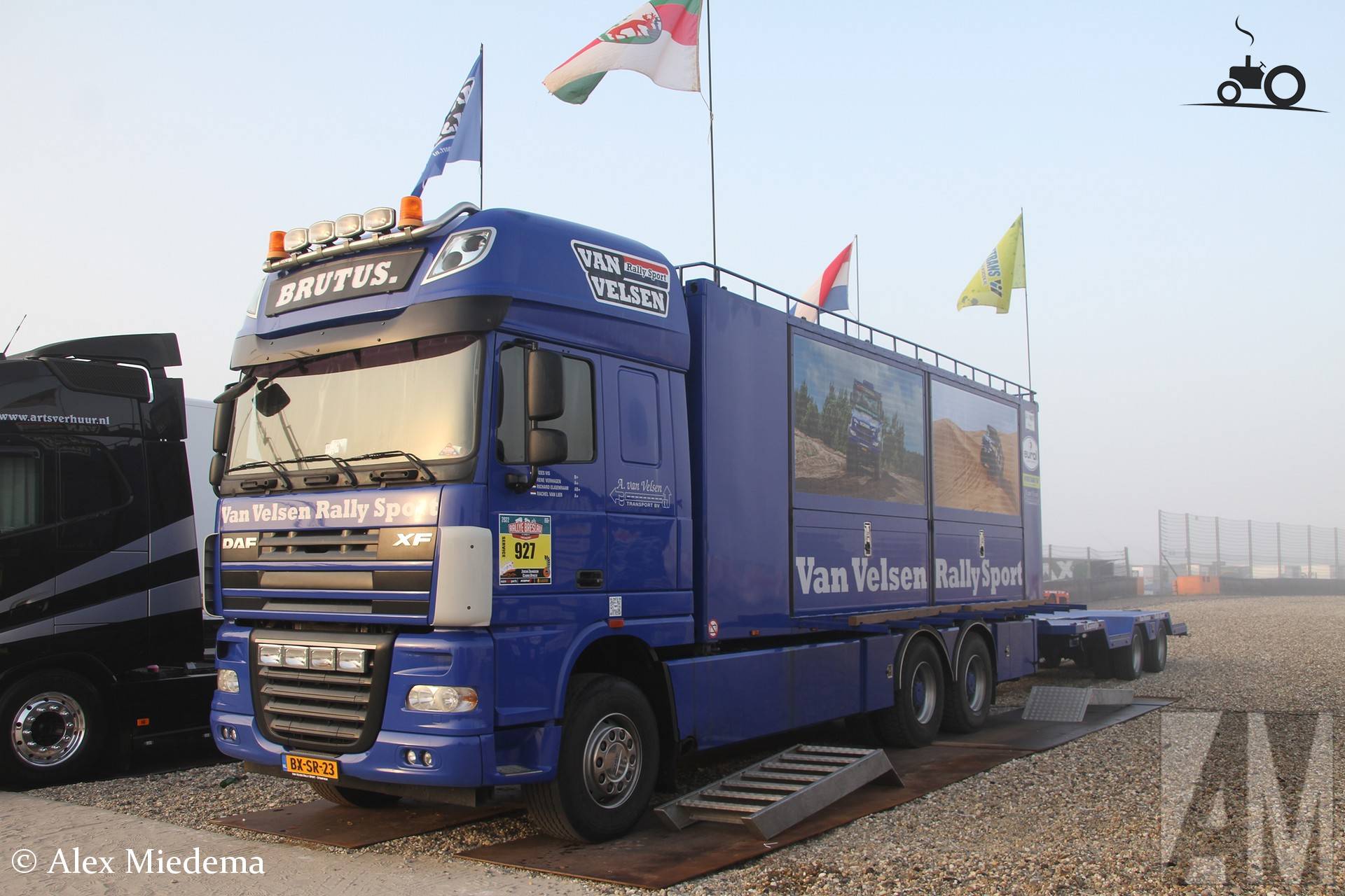 Foto DAF XF105 van A. van Velsen Transport B.V. - TruckFan