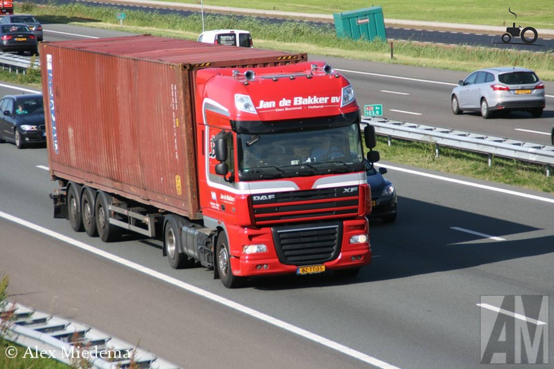 Foto DAF XF105 van Transportbedrijf Jan de Bakker B.V. - TruckFan