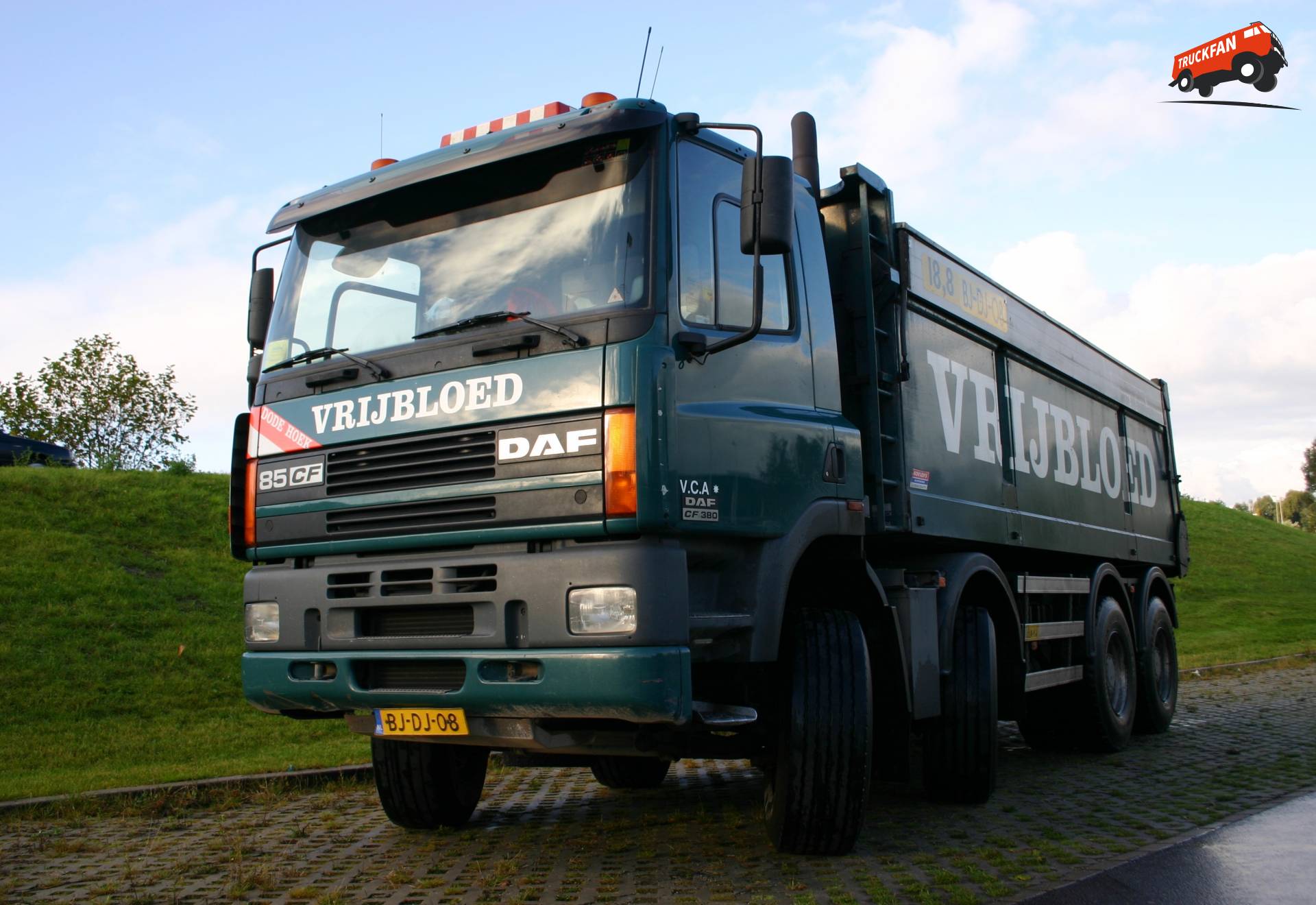 Foto DAF 85CF van Vrijbloed Transport B.V. - TruckFan