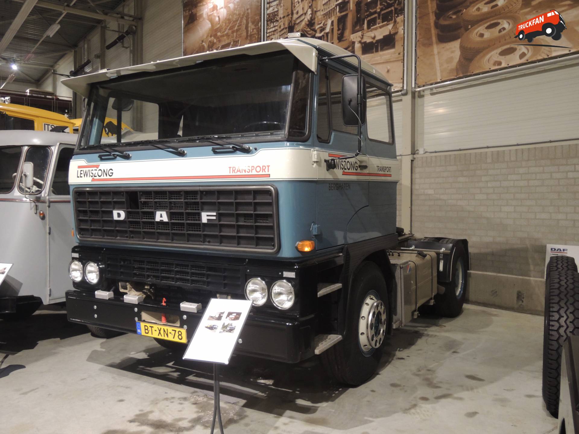 Foto DAF 2800 van Lewiszong Transport V.O.F. Foto DAF 2800 van Lewiszong Transport V.O.F.