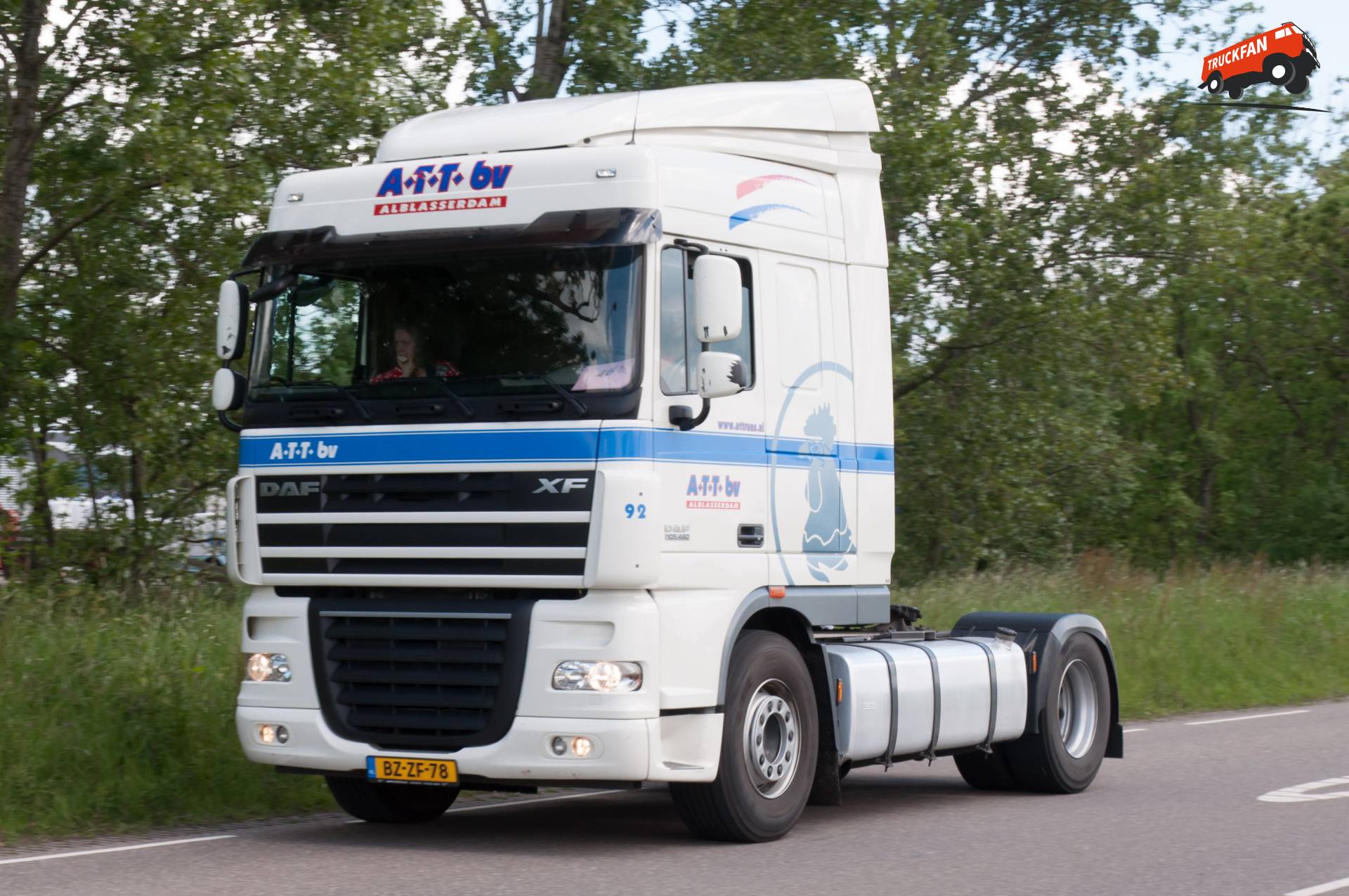 Foto DAF XF105 van B.V. Autotransport en -Techniek A.T.T. - TruckFan