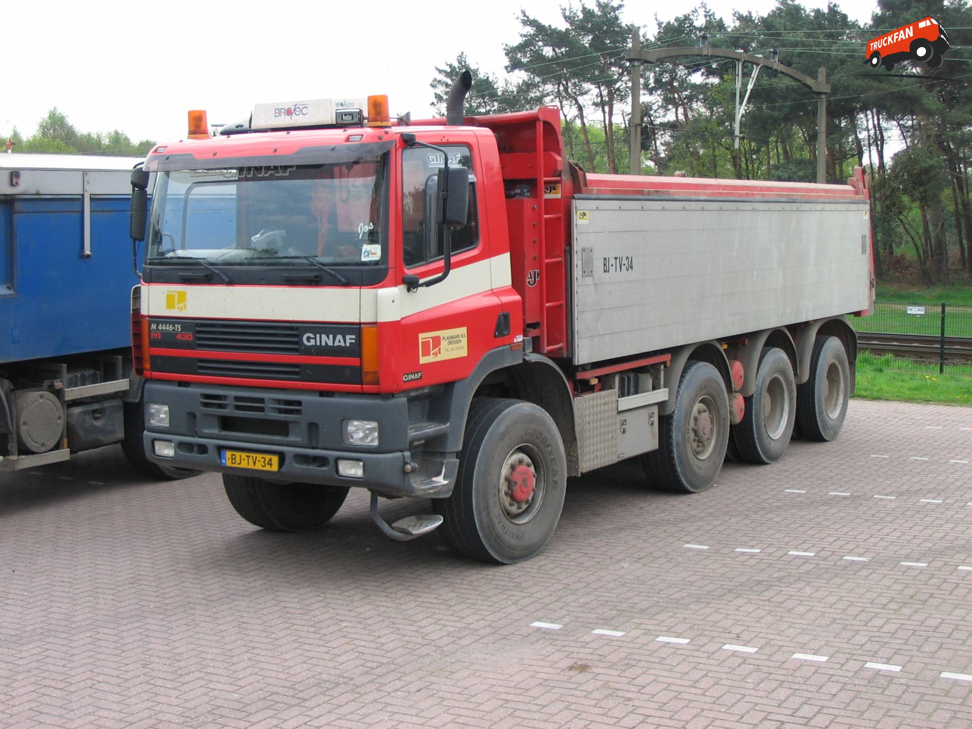 Foto Ginaf M4446-TS van Maatschap Guichelaar, Donders Grondverzet- en ...