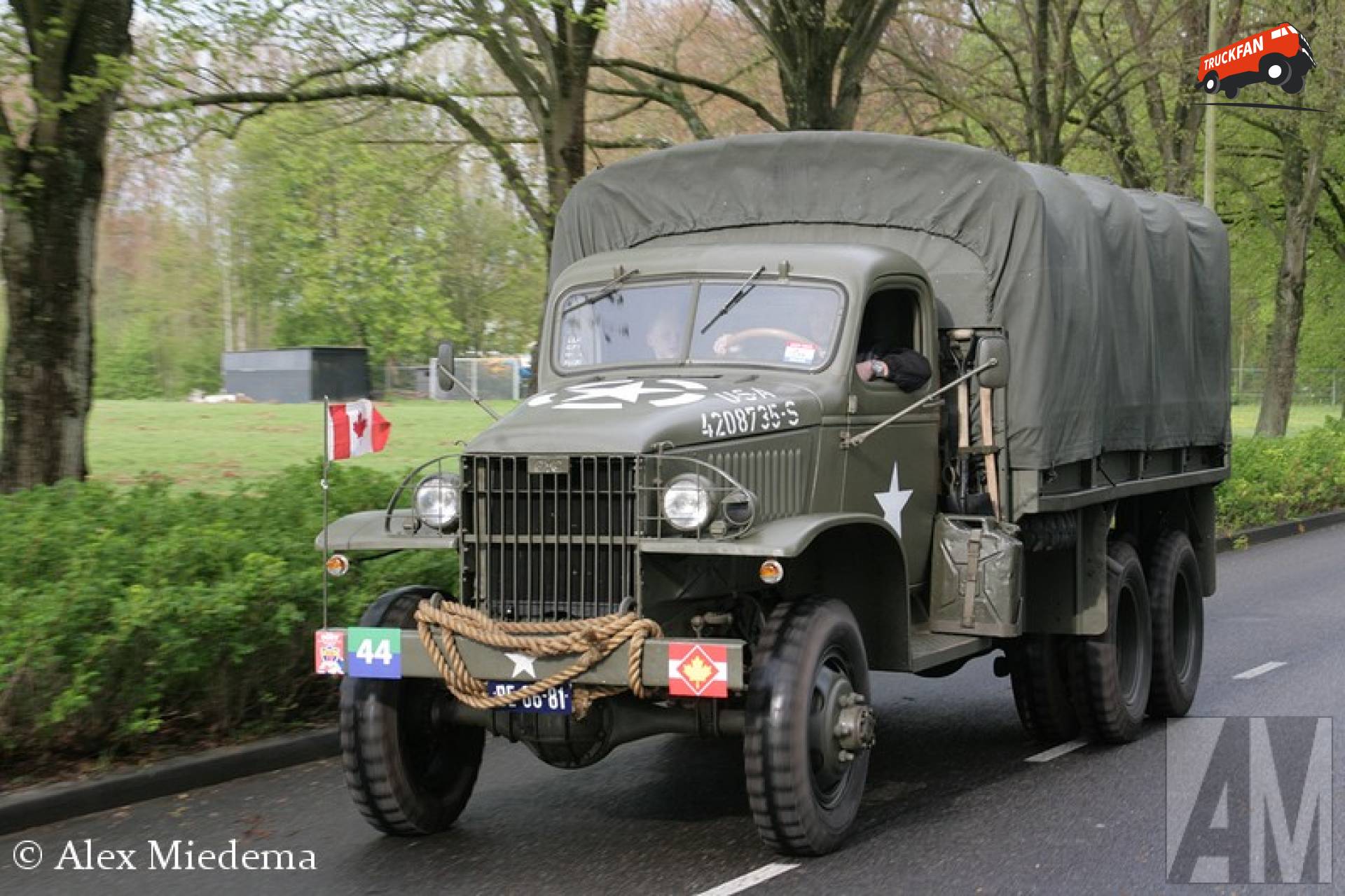 Foto GMC CCKW-353 (Jimmy) #1051256 - TruckFan