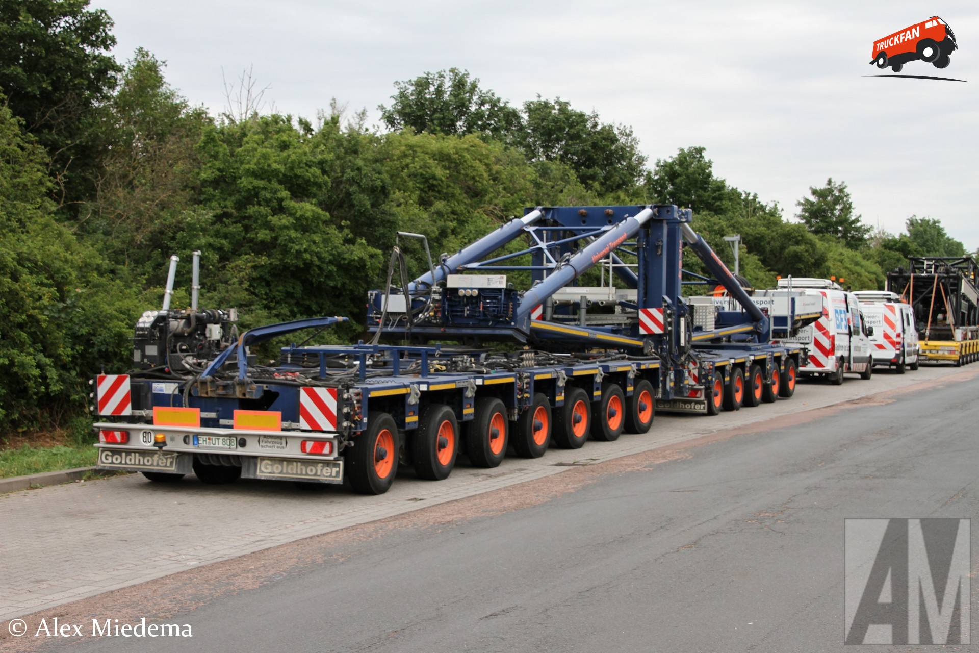 Foto Goldhofer oplegger van Universal Transport Michels GmbH & Co. KG ...
