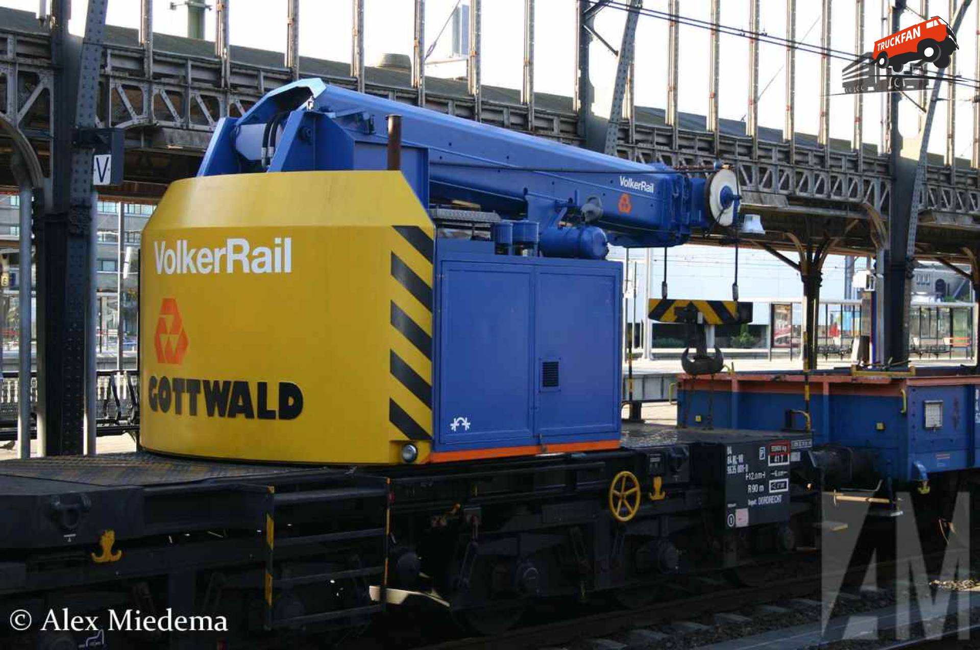 Foto Gottwald spoorkraan van KWS Infra - TruckFan