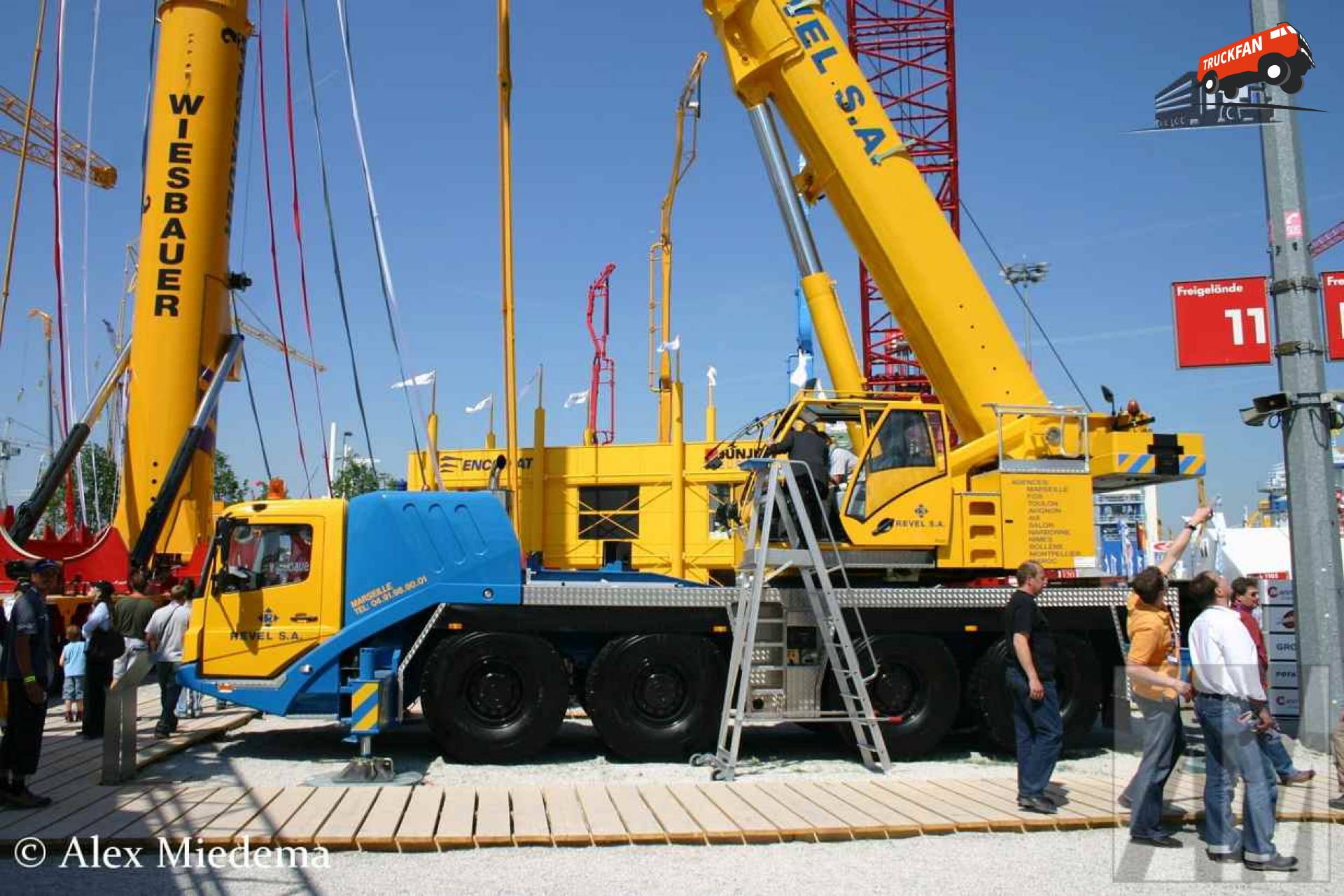 Foto Grove GMK4100L-1 #1109619 - TruckFan