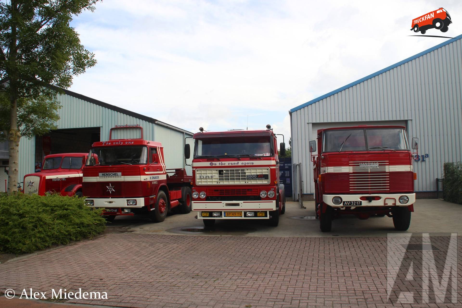 Foto Hanomag-Henschel F261 van Spaansen Grondstoffen en Logistiek B.V ...