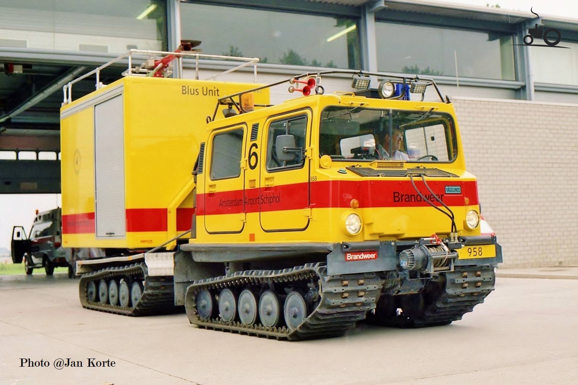 Foto H?gglunds Bandvagn 206 van Amsterdam Airport Schiphol - TruckFan