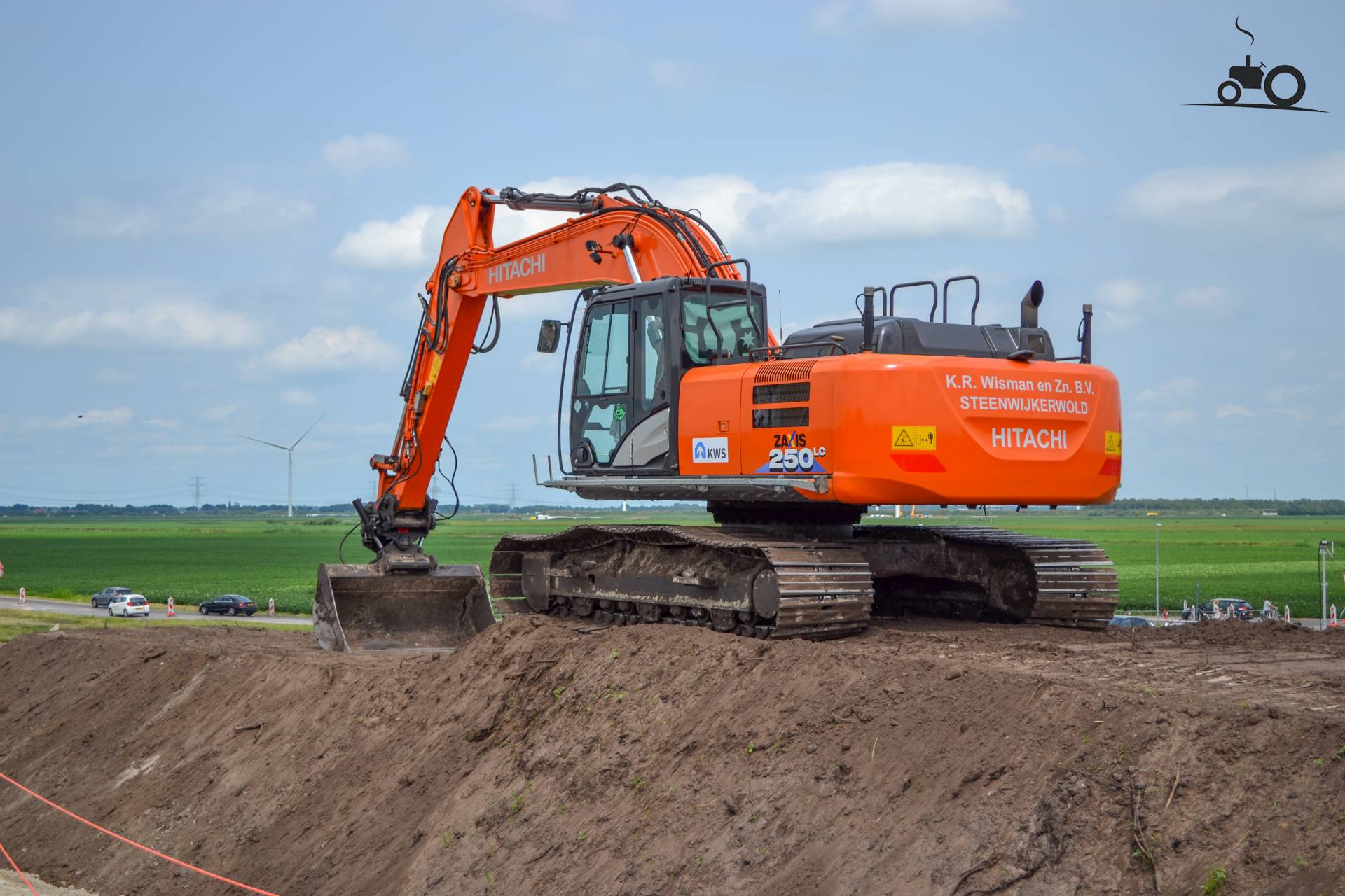 Foto Hitachi Zaxis 250 van Transportonderneming K.R. Wisman en Zoon B.V ...