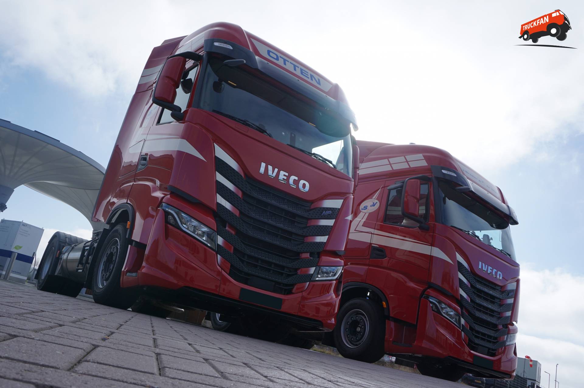 Foto Iveco S-Way van Van Straalen & De Vries (VSDV) - TruckFan