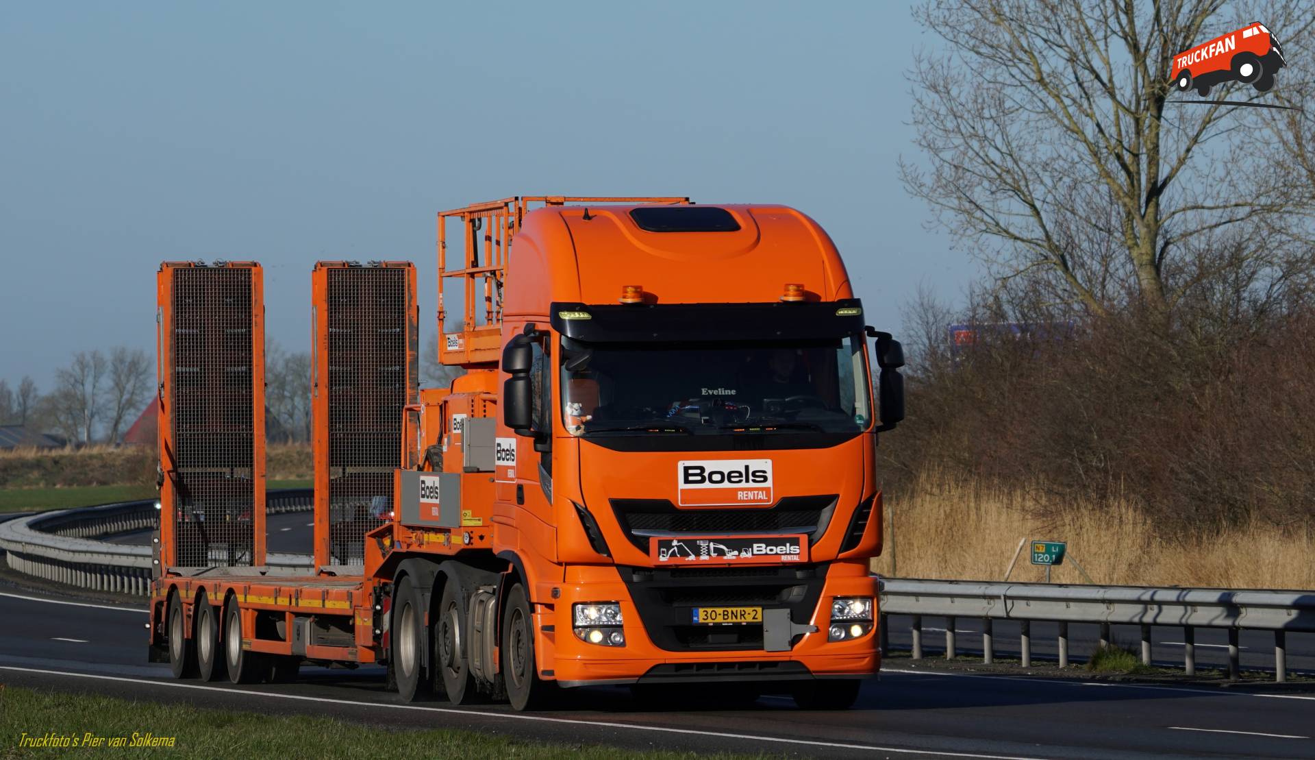 Foto Iveco Stralis van Boels Rental - TruckFan