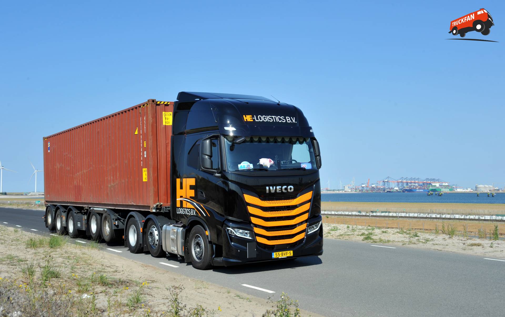 Foto Iveco S-Way van HE-Logistics B.V., HE-Logistics B.V., HE-Logistics BV - TruckFan