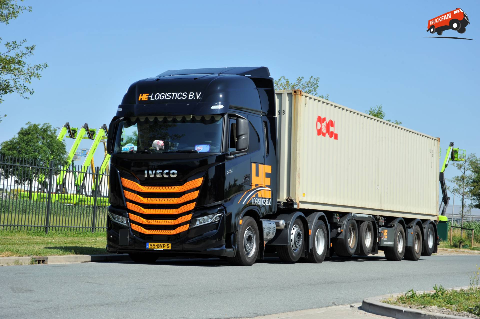 Foto Iveco S-Way van HE-Logistics B.V., HE-Logistics B.V., HE-Logistics BV - TruckFan