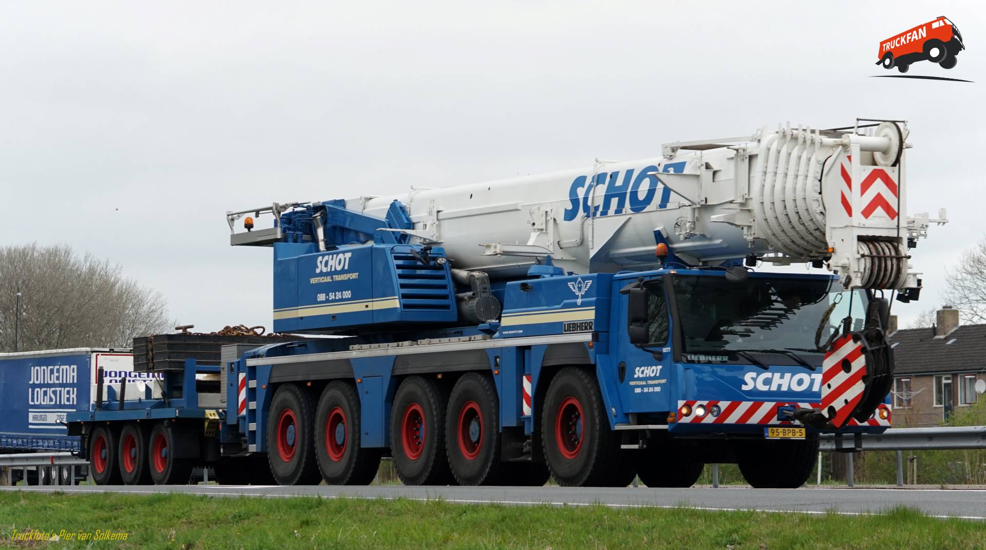 Foto Liebherr LTM1200 van Schot Verticaal Transport - TruckFan