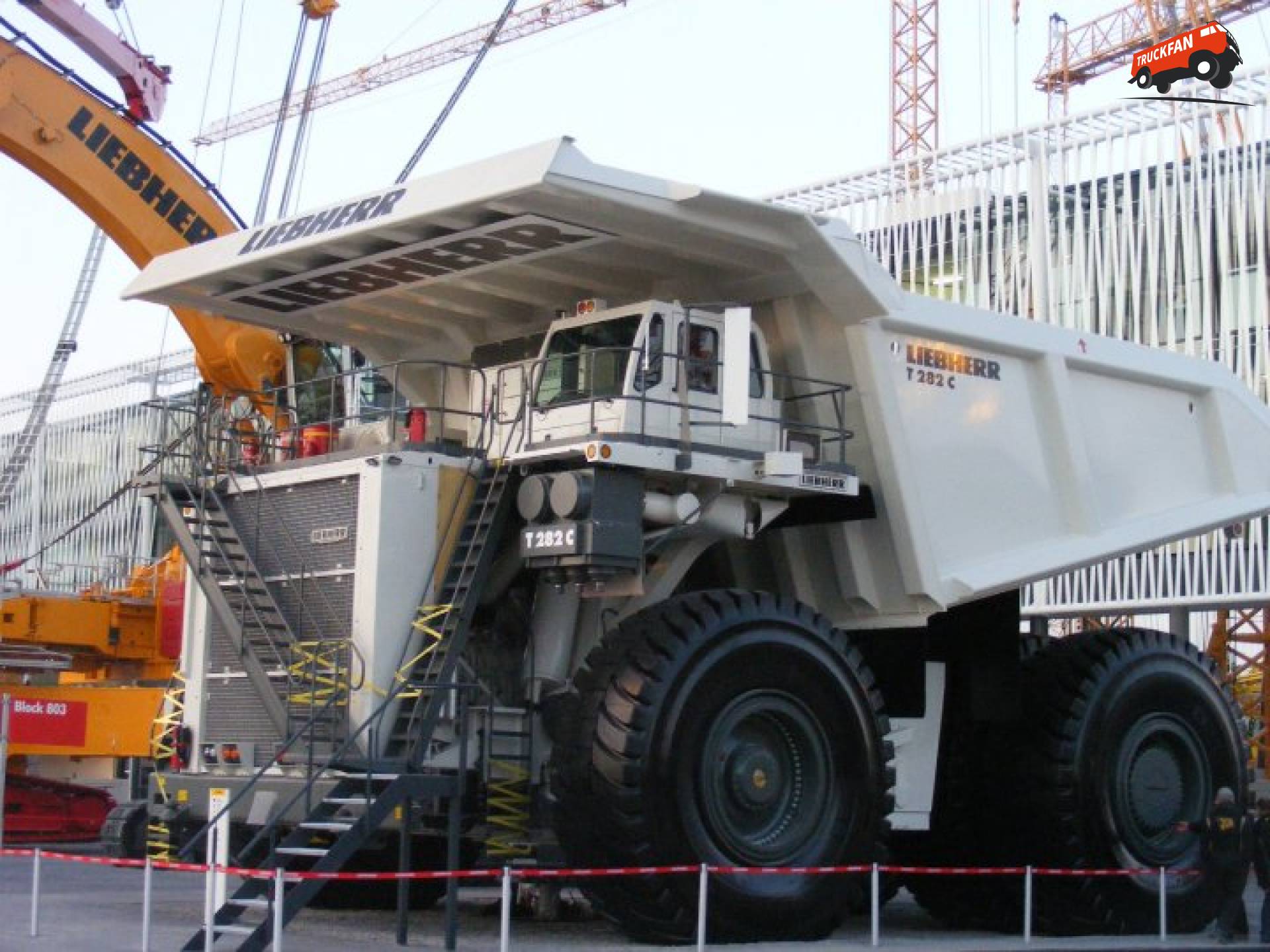 Foto Liebherr T 282 C #1036584 - TruckFan