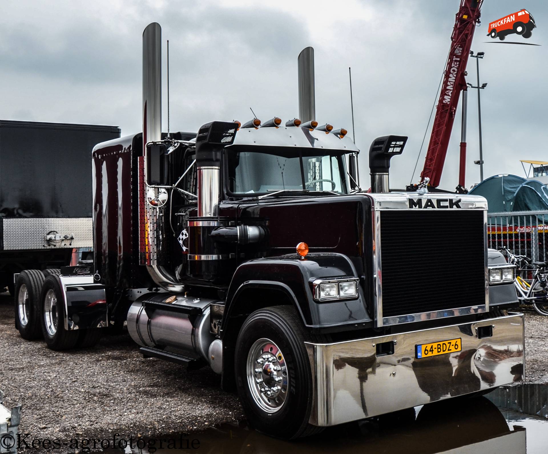Foto Mack RW (Superliner) #1013184 - TruckFan