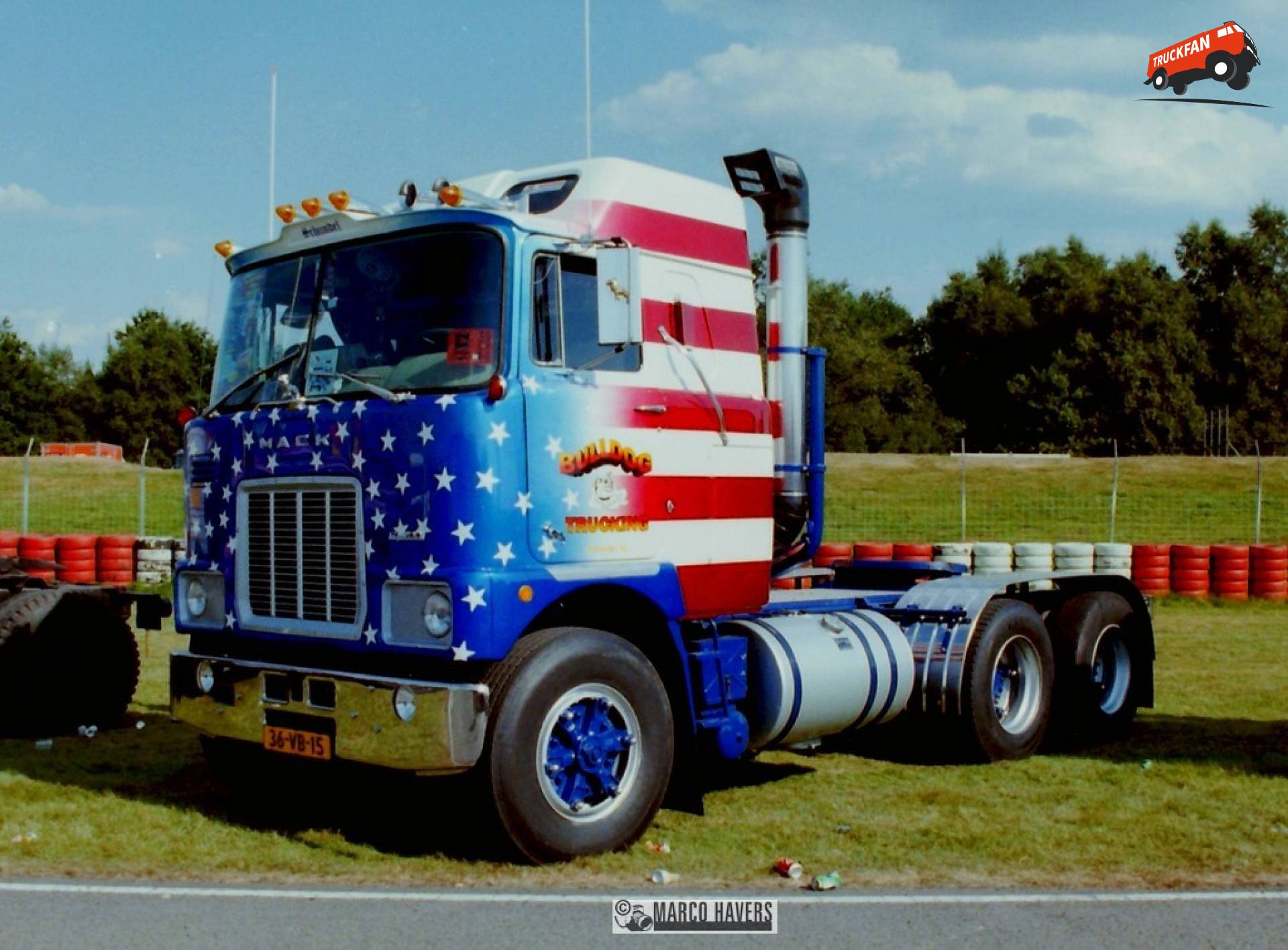 Foto Mack F-serie #1063035