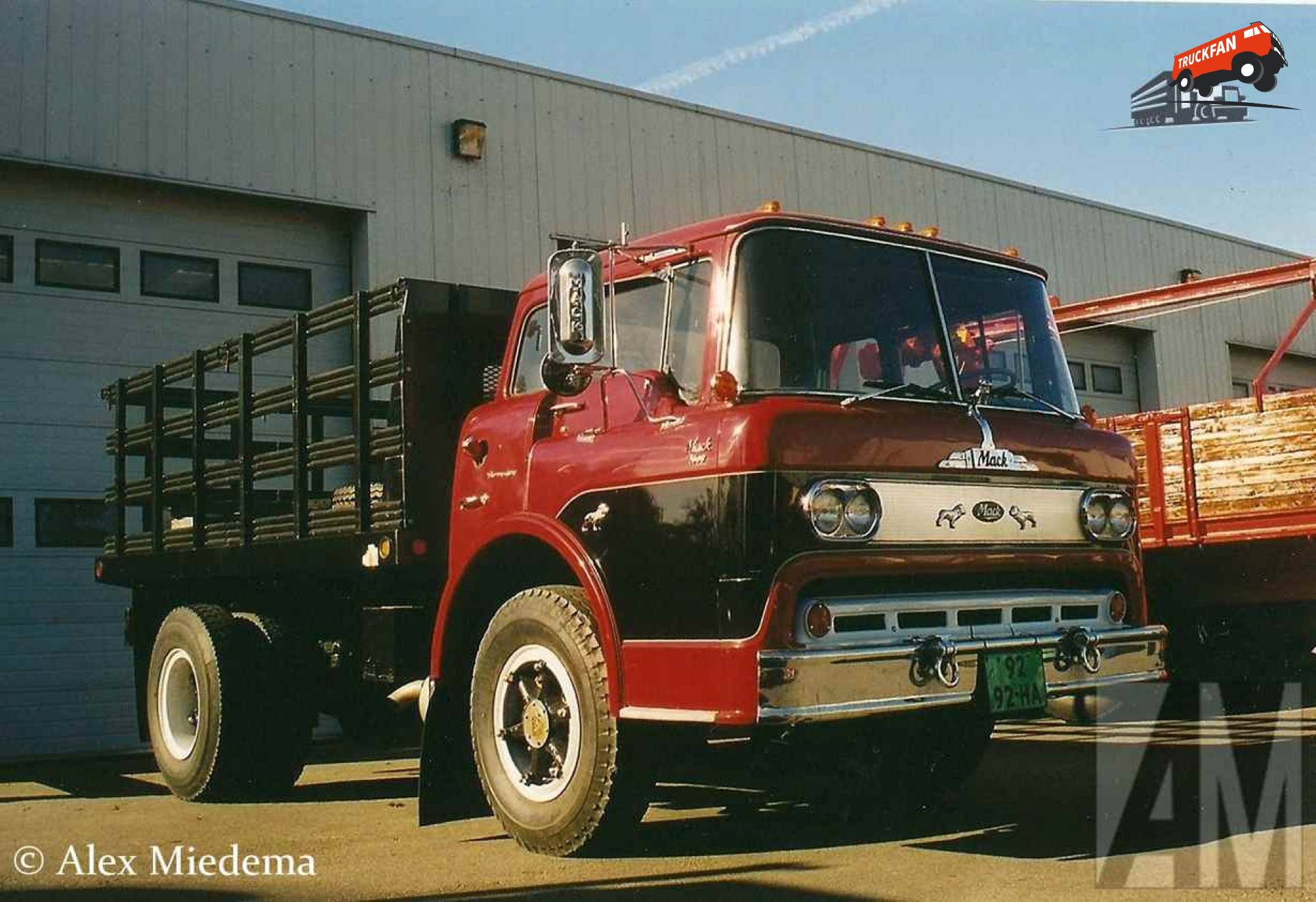 Foto Mack N van C. van Heezik Maarssen B.V. - TruckFan