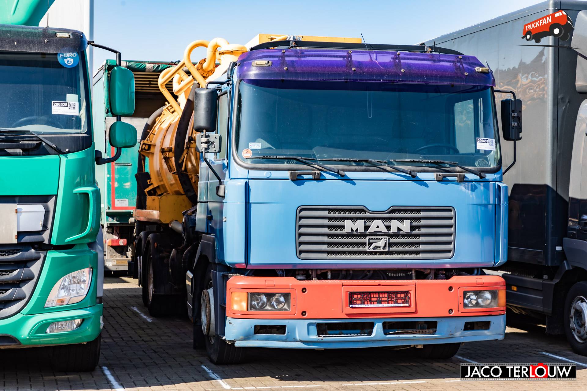 Foto MAN F2000 #1462425 - TruckFan