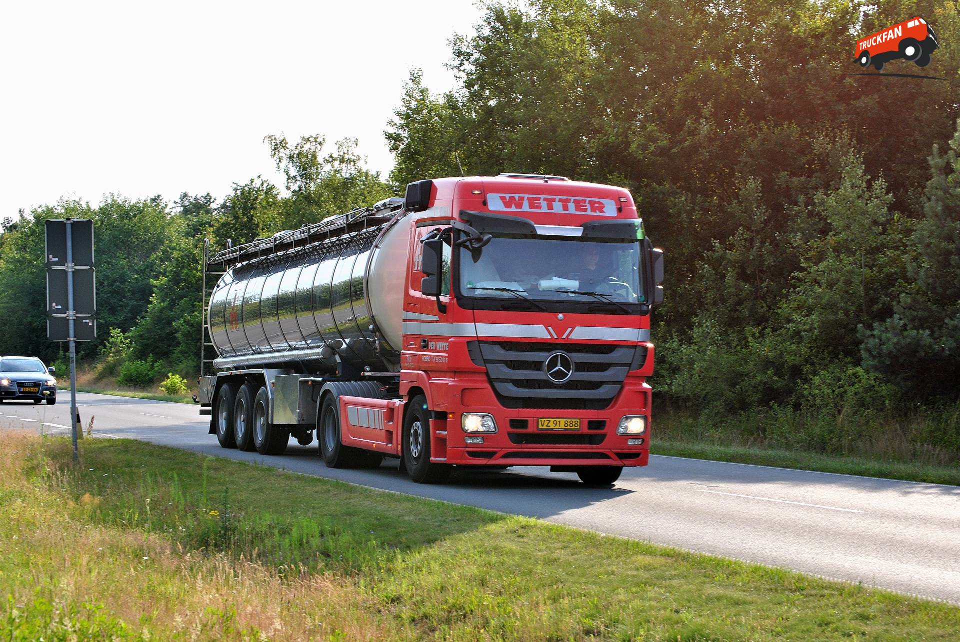 Foto Mercedes-Benz Actros MP3 #1227798 - TruckFan