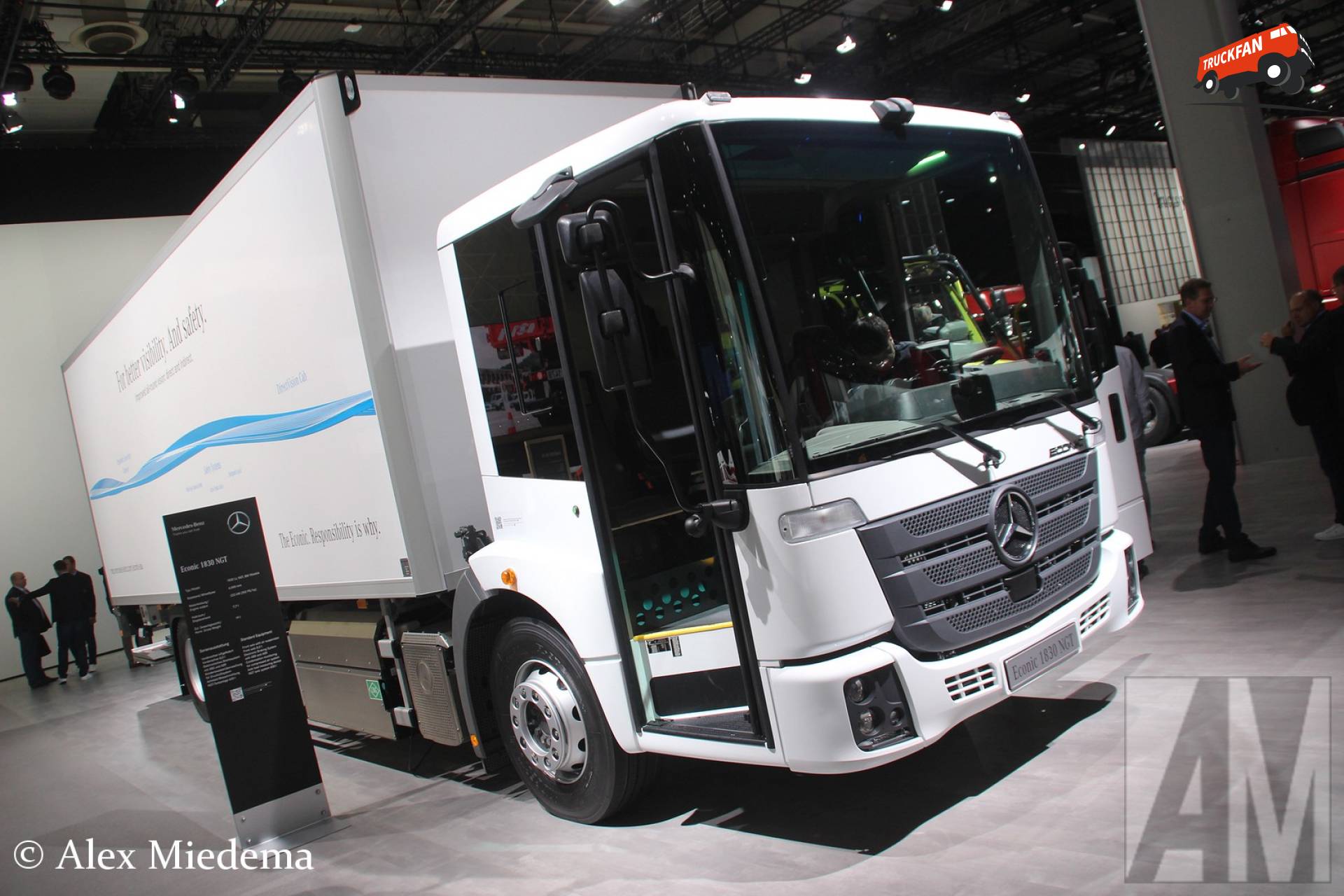 Foto Mercedes-Benz Econic van Daimler AG - TruckFan