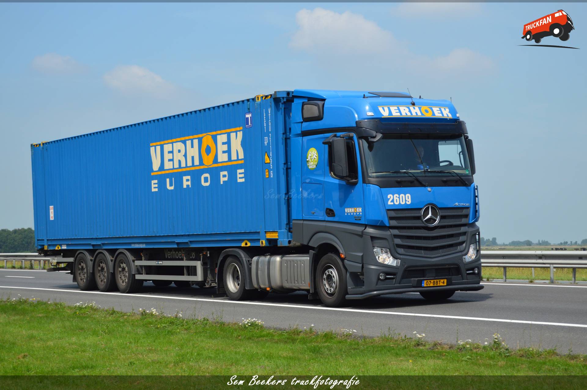 Foto Mercedes-Benz Actros MP4 van Verhoek Internationaal Transport B.V ...