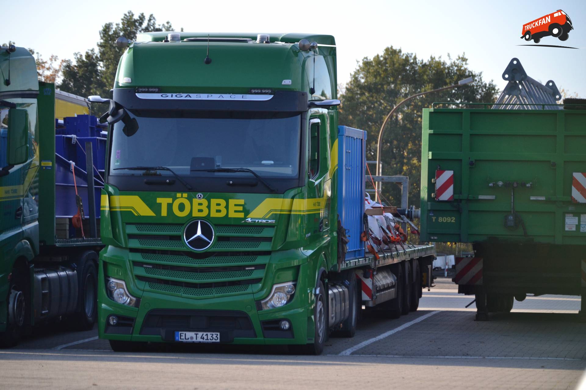 Foto Mercedes-Benz Actros MP5 van Többe Schwerlast Spedition GmbH ...