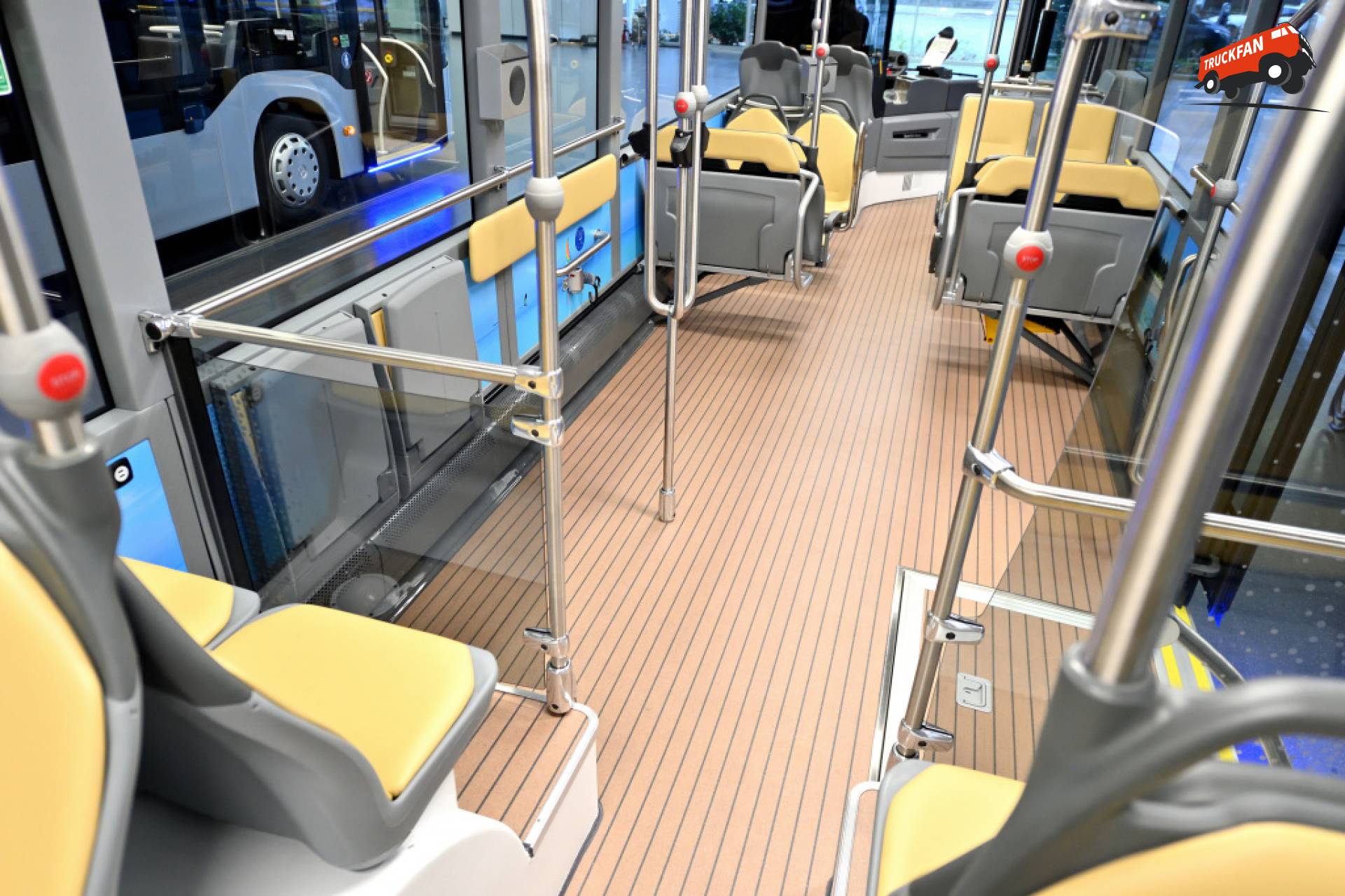 Foto Mercedes-Benz Citaro #1330623 - TruckFan