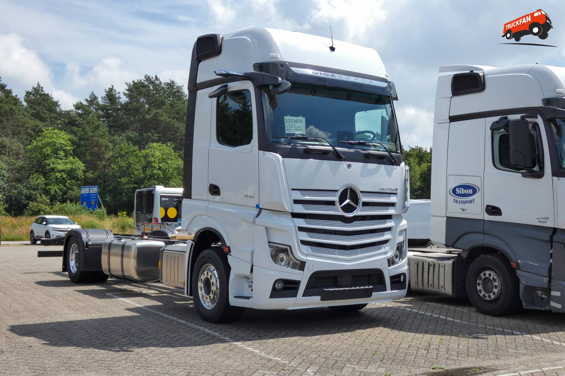 Foto Mercedes-Benz Actros MP5 #1434846 - TruckFan