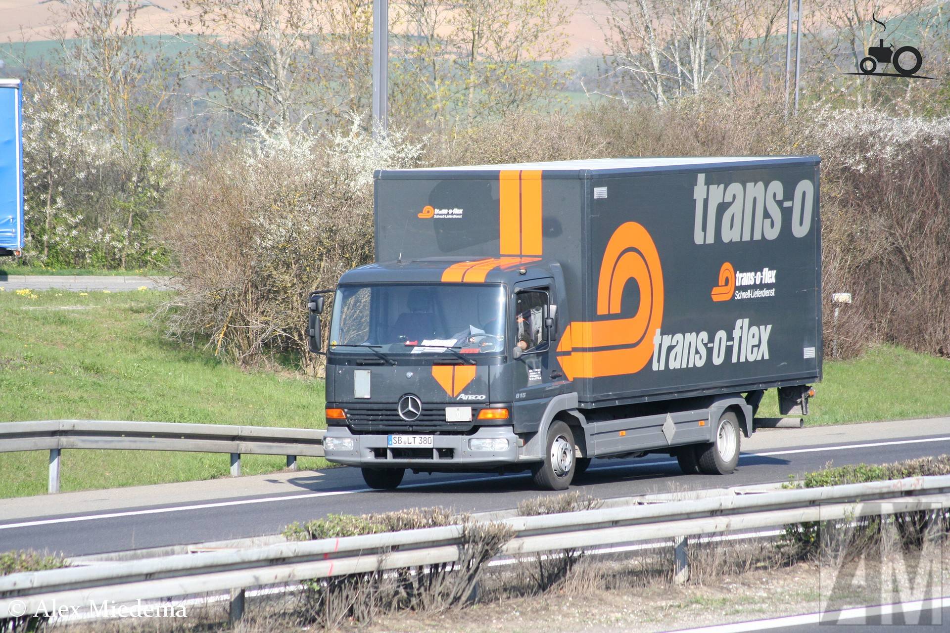 Foto Mercedes-Benz Atego MP1 van trans-o-flex - TruckFan