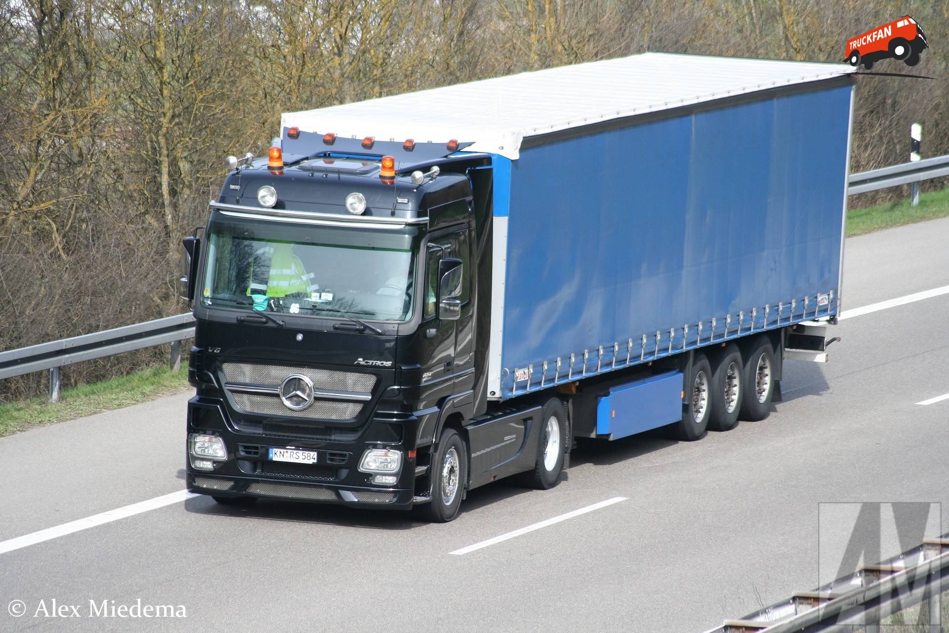 Foto Mercedes-Benz Actros MP2 #1458180 - TruckFan