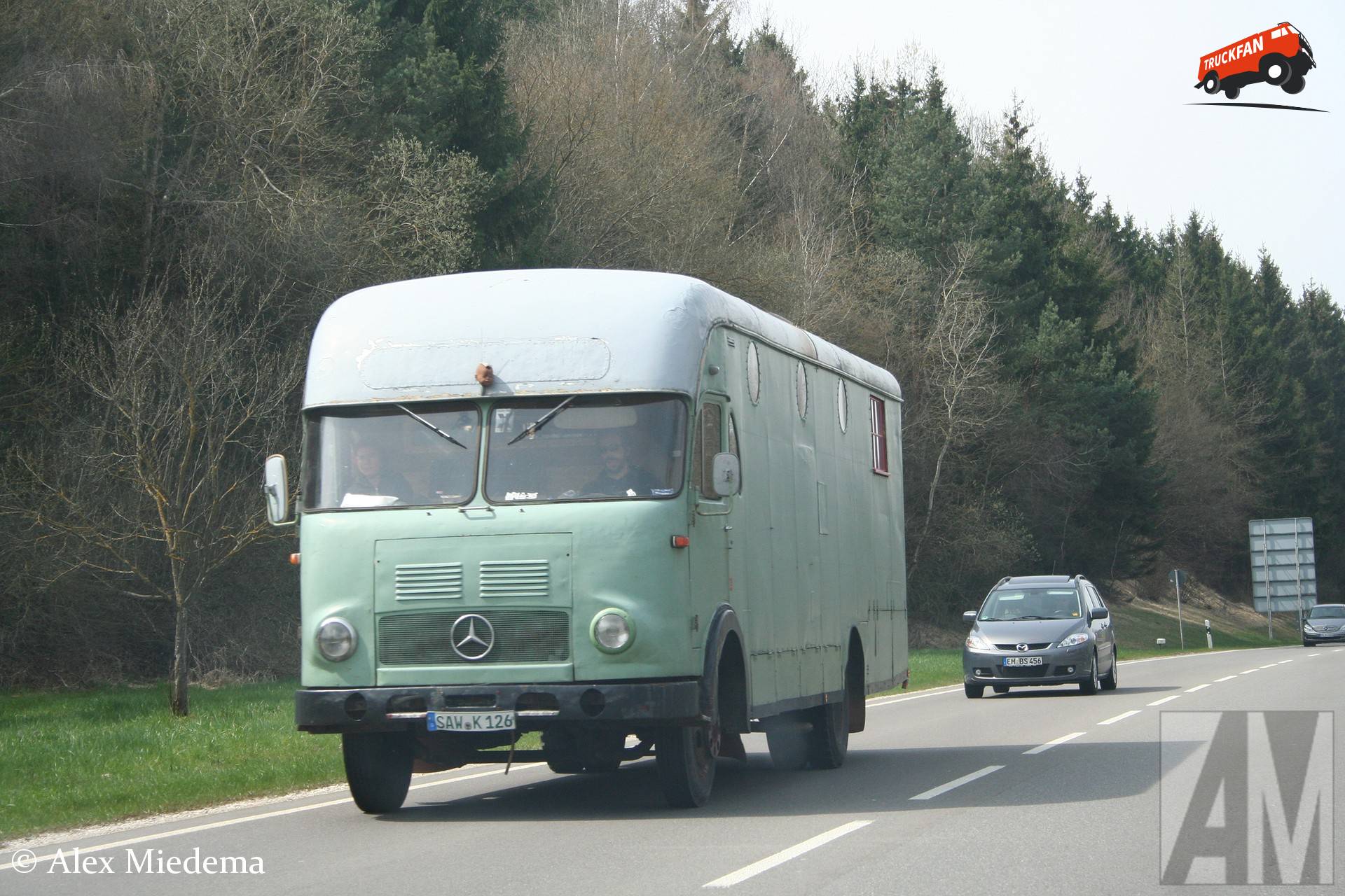 Foto Mercedes-Benz LP #1458249 - TruckFan