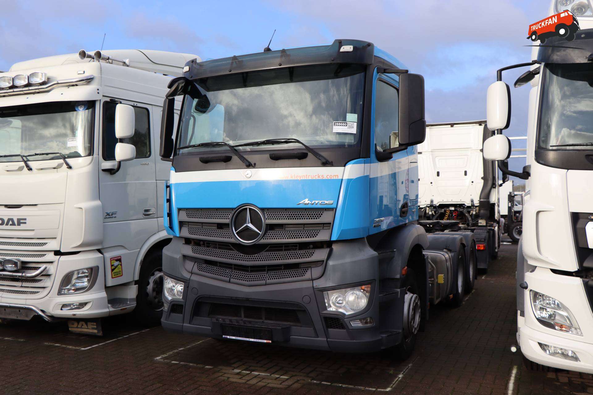 Foto Mercedes-Benz Actros MP4 #1458921 - TruckFan
