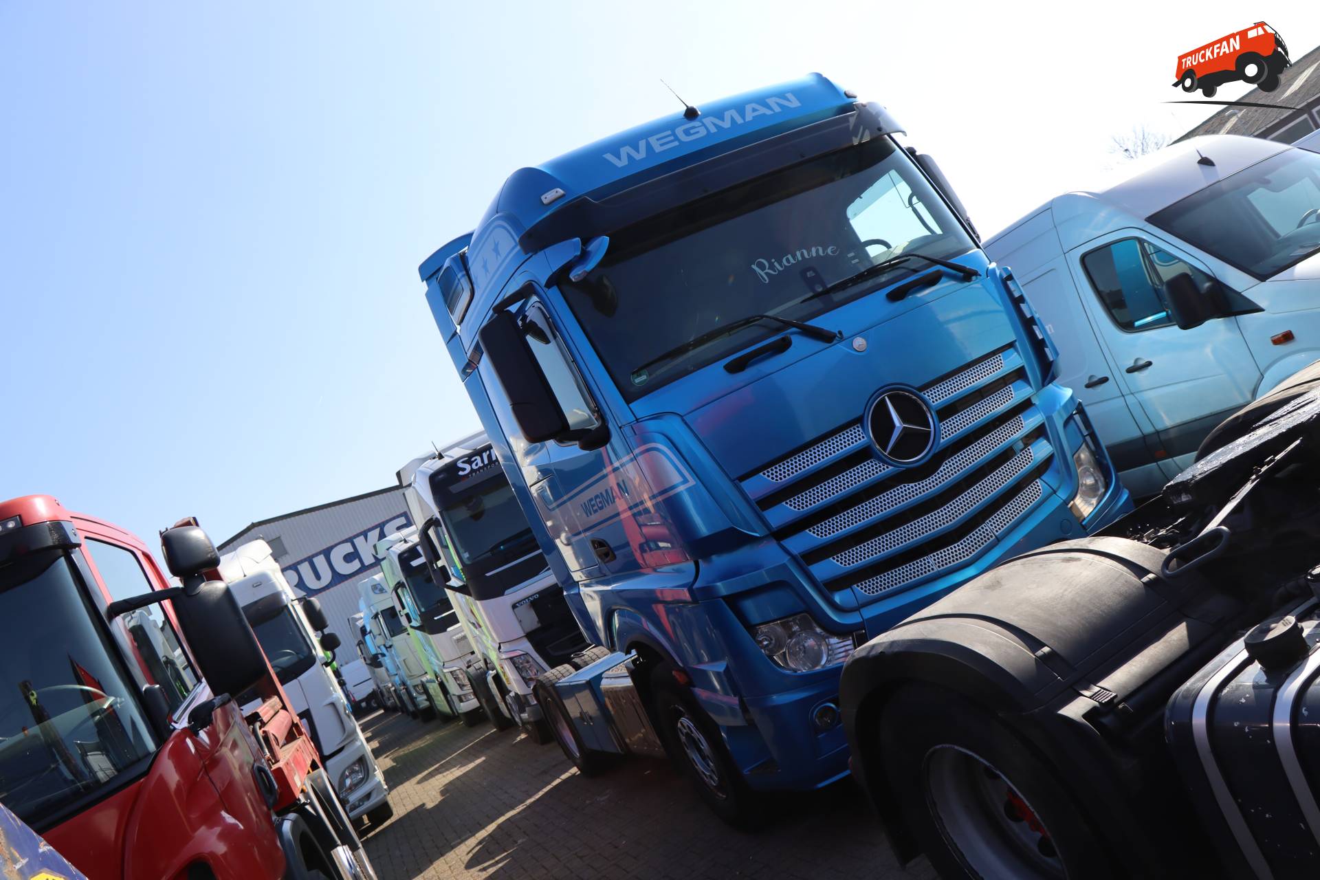 Foto Mercedes-Benz Actros MP4 van Wegman Transport B.V. - TruckFan