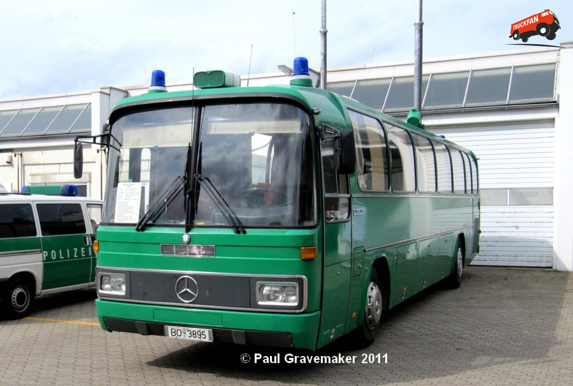 Foto Mercedes-Benz O303 #1461526 - TruckFan