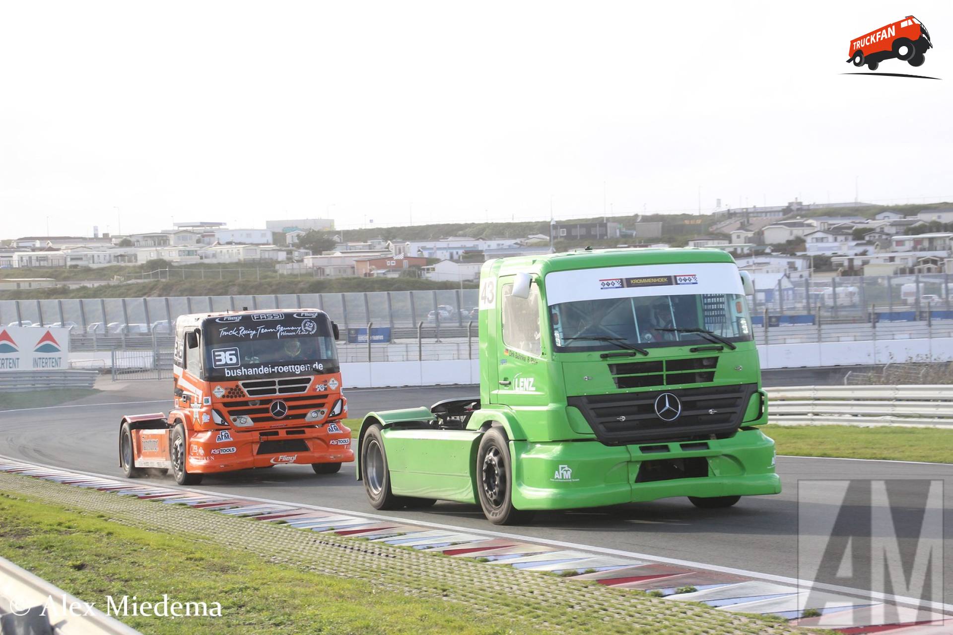 Foto Mercedes-Benz Axor MP2 van Lenz Abschleppservice GmbH - TruckFan