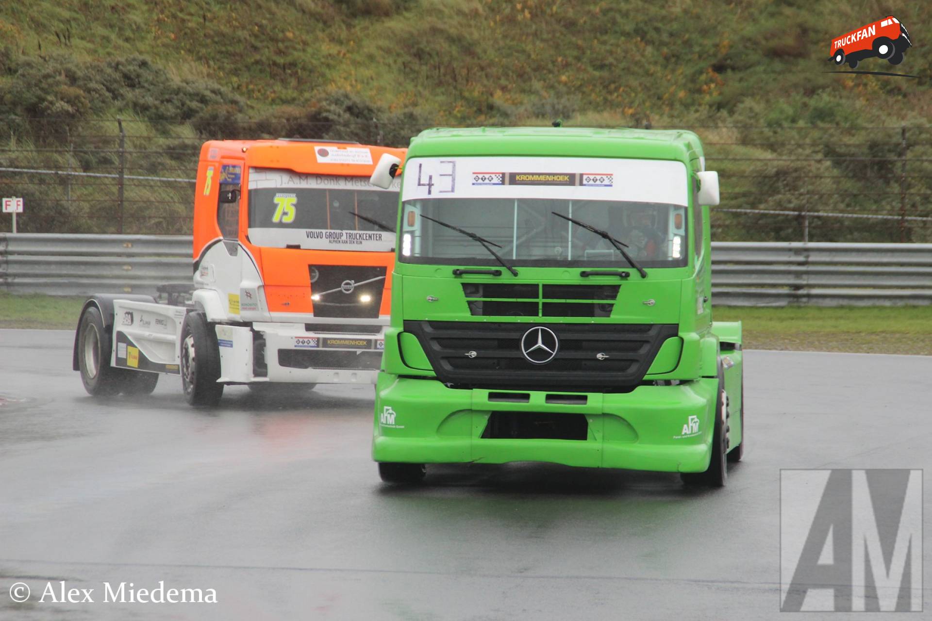 Foto Mercedes-Benz Axor MP2 van Lenz Abschleppservice GmbH - TruckFan