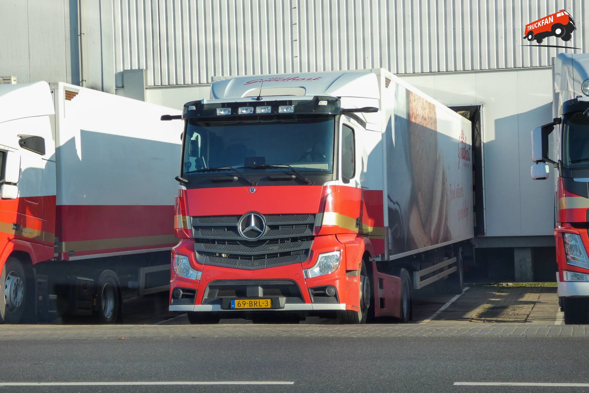 Foto Mercedes-Benz Actros MP5 van Borgesius Convenience - TruckFan