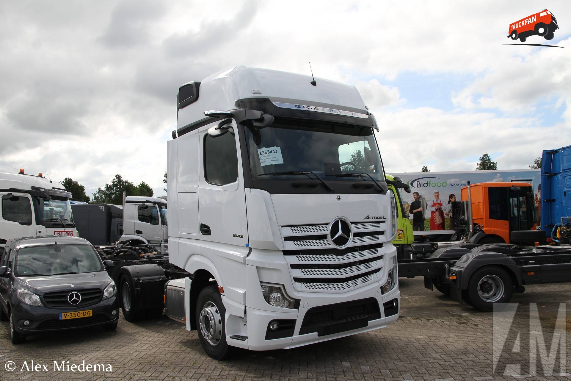 Foto Mercedes-Benz Actros L #1476856 - TruckFan