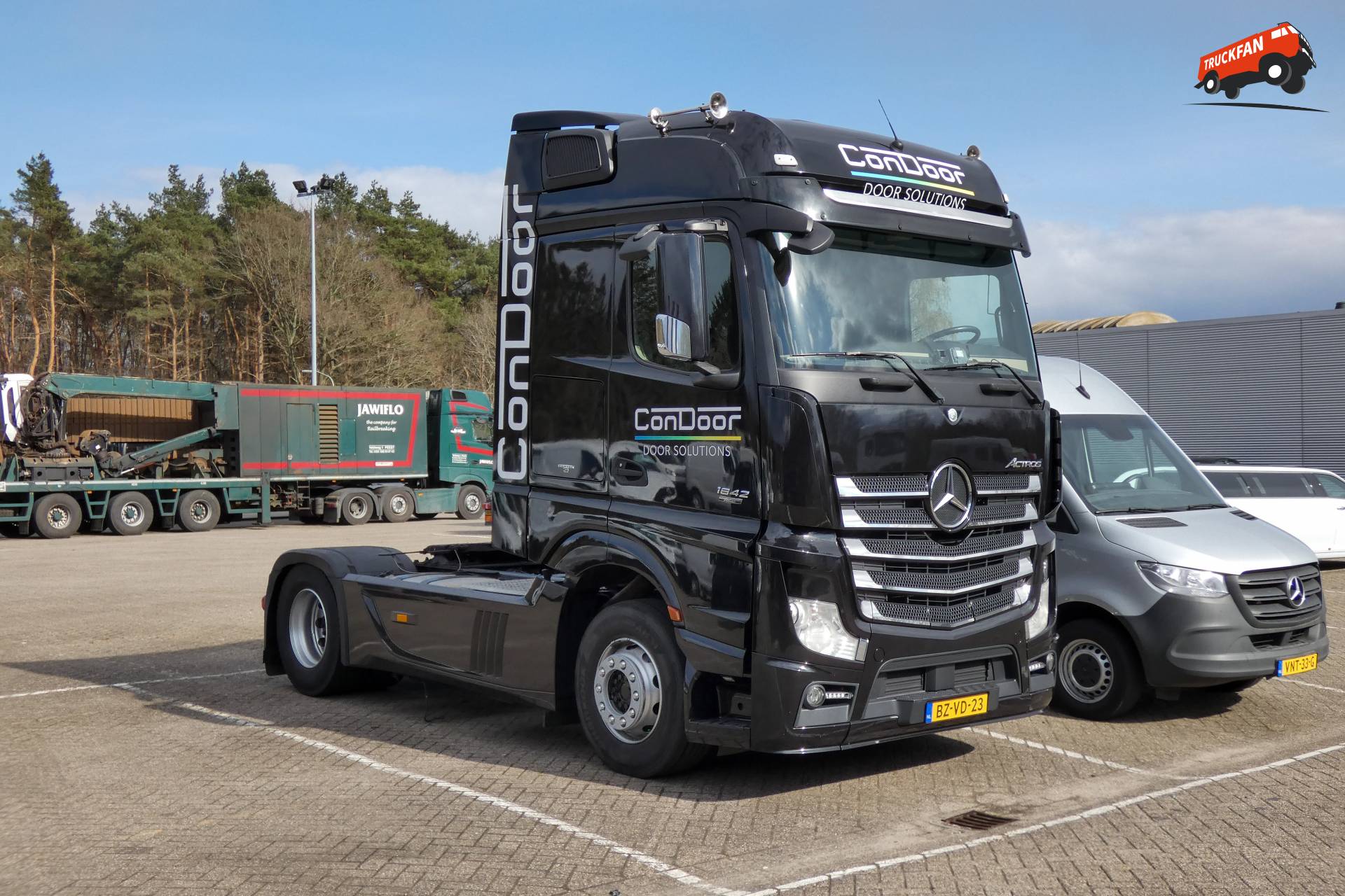 Foto Mercedes-Benz Actros MP4 #1480510 - TruckFan