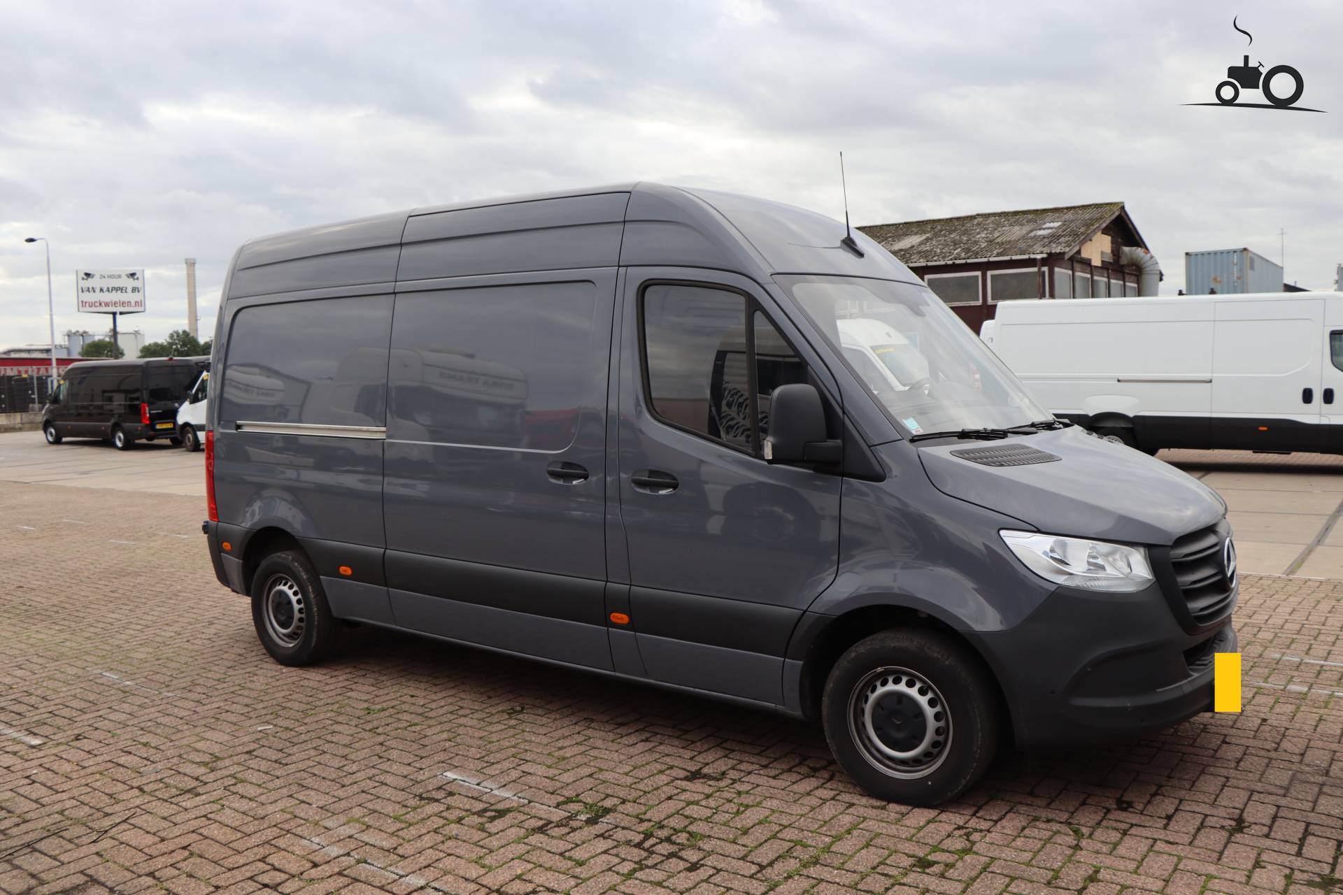 Foto Mercedes-Benz Sprinter #1490346 - TruckFan