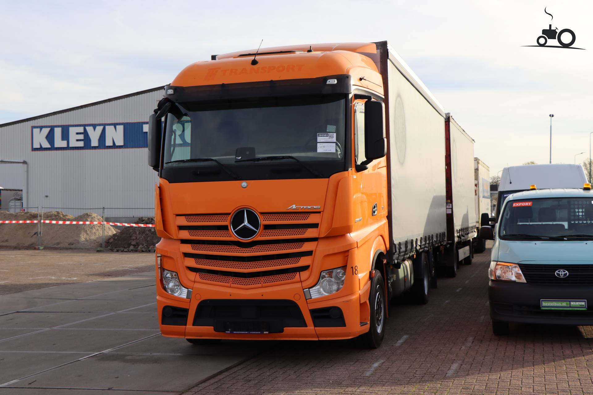 Foto Mercedes-Benz Actros MP4 #1495928 - TruckFan