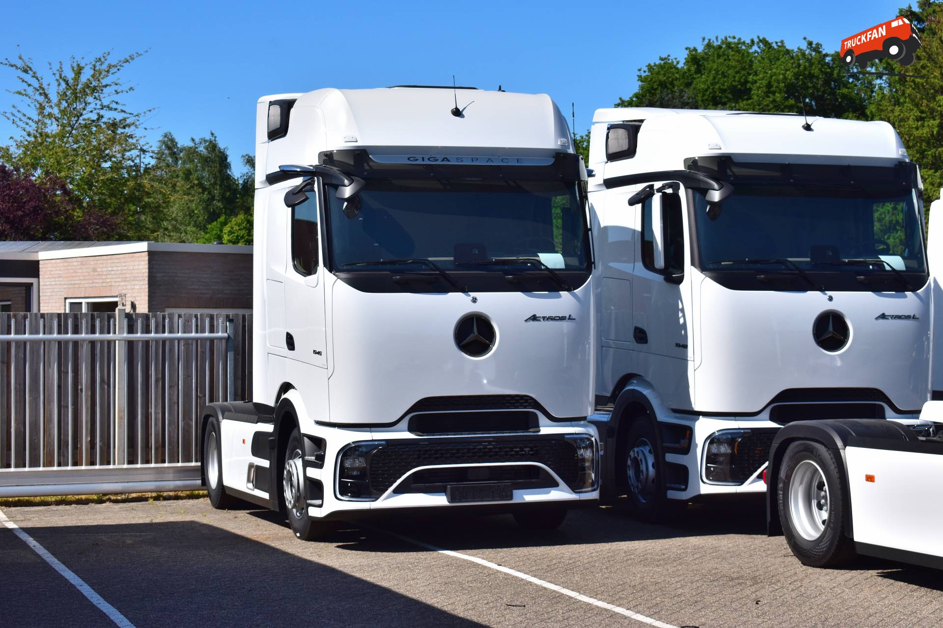 Foto Mercedes-Benz Actros L ProCabin #1621643 - TruckFan
