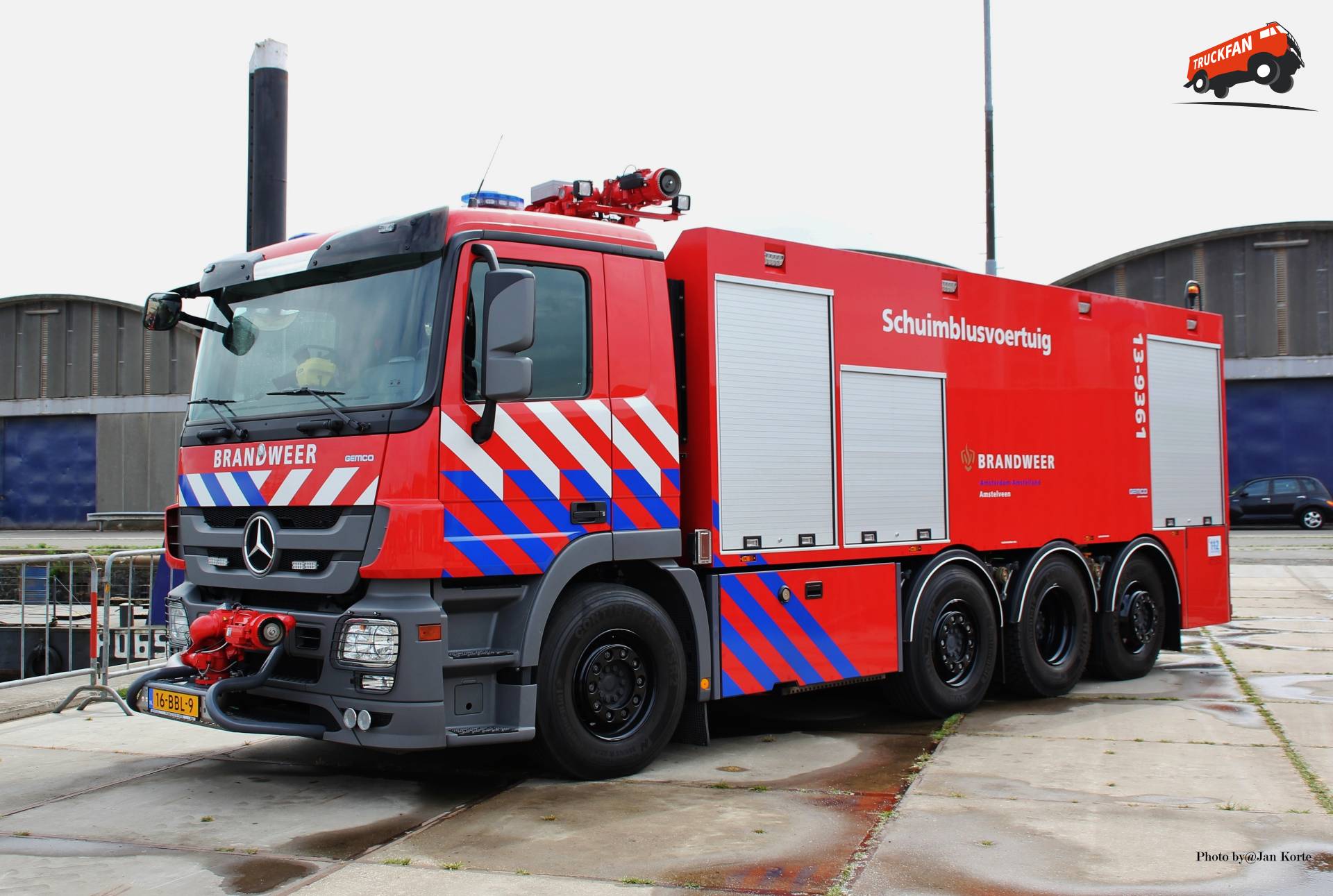 Foto Mercedes-Benz Actros MP3 #1030984 - TruckFan